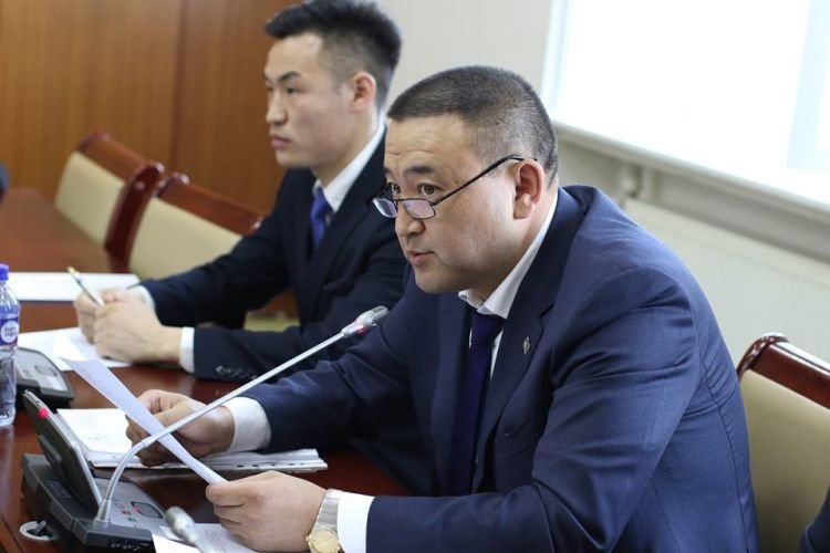 Б Чойжилсүрэн Нийслэлчүүдийг өвөл хөлдөөхгүйн төлөө ажиллана